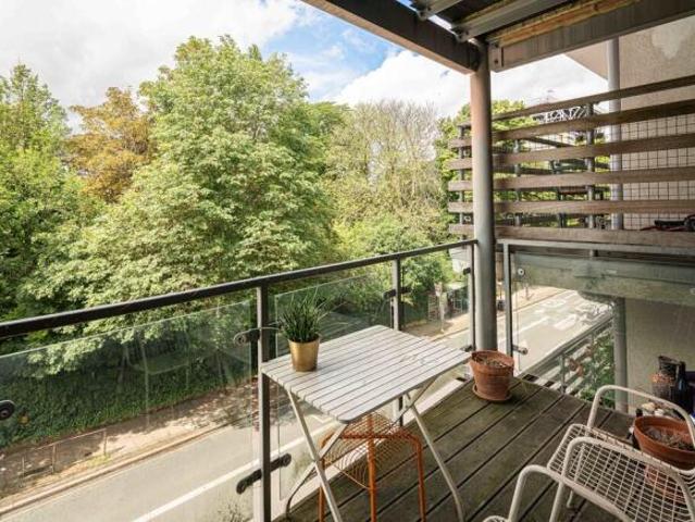 2 bedroom apartment for rent in Denmark Hill, London, SE5