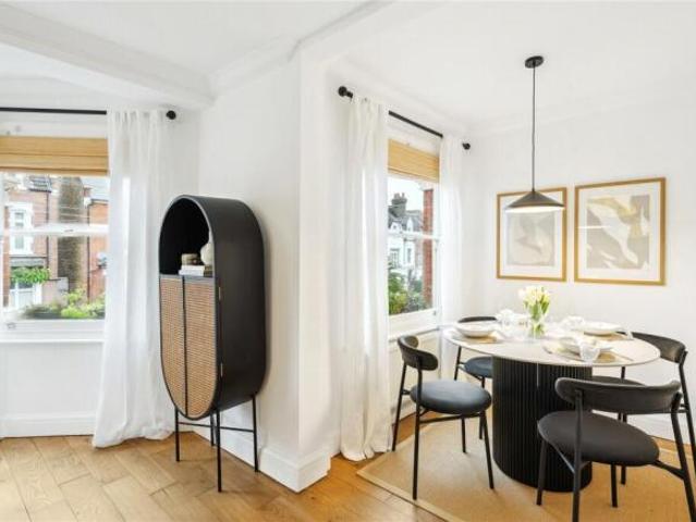 2 bedroom apartment for rent in Deronda Road, London, SE24