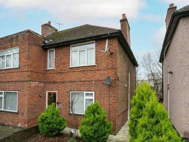 2 bedroom apartment for rent in Devon Road Watford Watford WD24