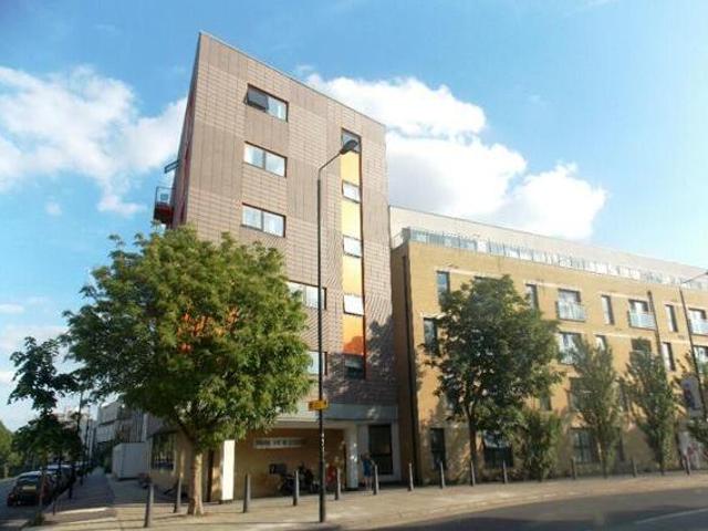 2 Bedroom Apartment For Rent In Devons Road, Bow