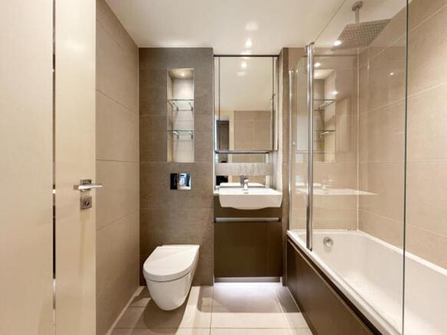 2 bedroom apartment for rent in Deveraux House, London, SE18