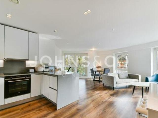 2 Bedroom Apartment For Rent In Dickens Yard, Ealing