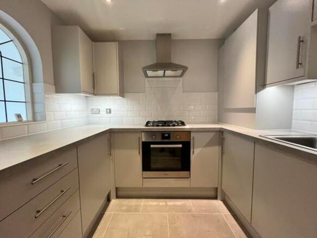 2 bedroom apartment for rent in Dominica Court, Eastbourne, BN23
