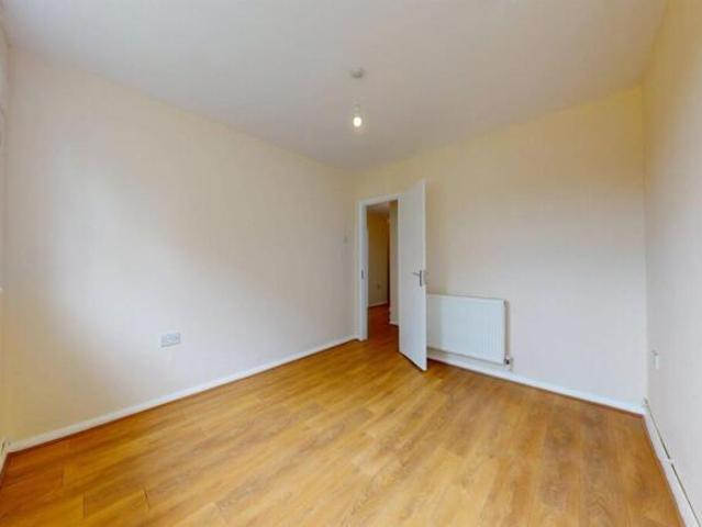 2 bedroom apartment for rent in Dorchester Court, Buckingham Road, South Woodford, E18