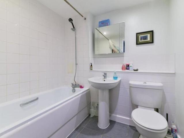 2 bedroom apartment for rent in Downham Road, London, N1