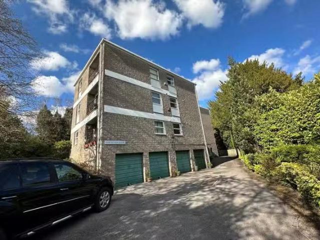 2 bedroom apartment for rent in Downsview Court Clifton, BS8