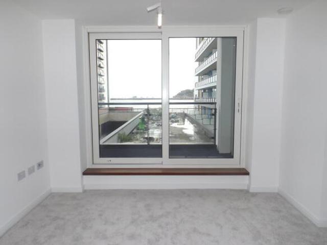 2 bedroom apartment for rent in Douglas House, Ferry Court, Cardiff Bay, CF11