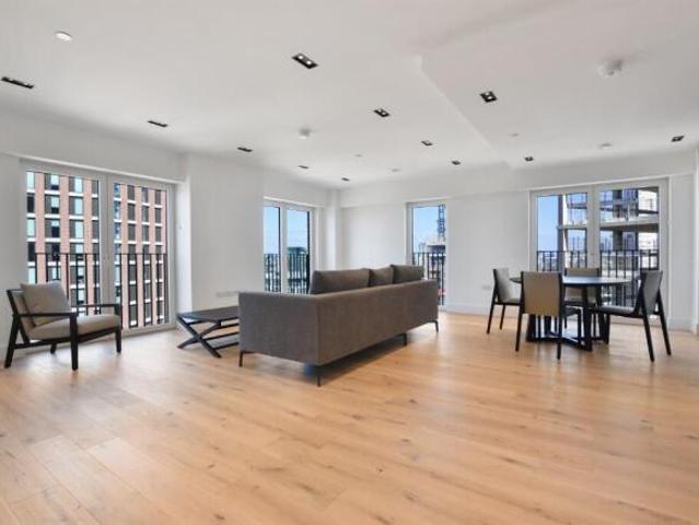 2 bedroom apartment for rent in Exchange Gardens, London, SW8
