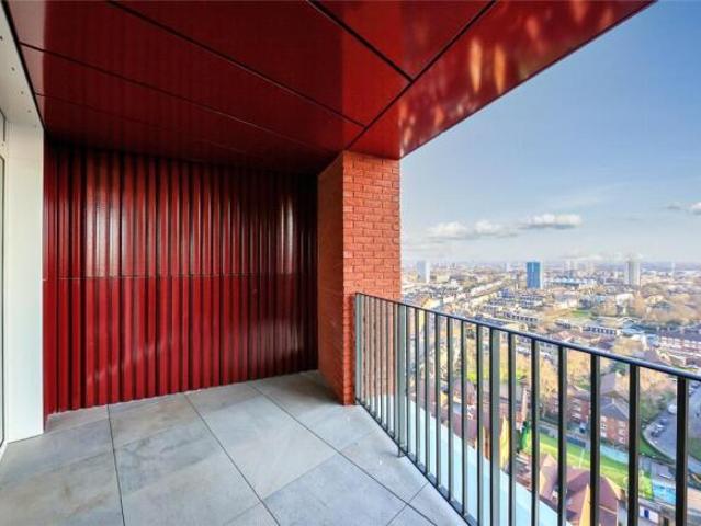 2 bedroom apartment for rent in Exchange Gardens, London, SW8