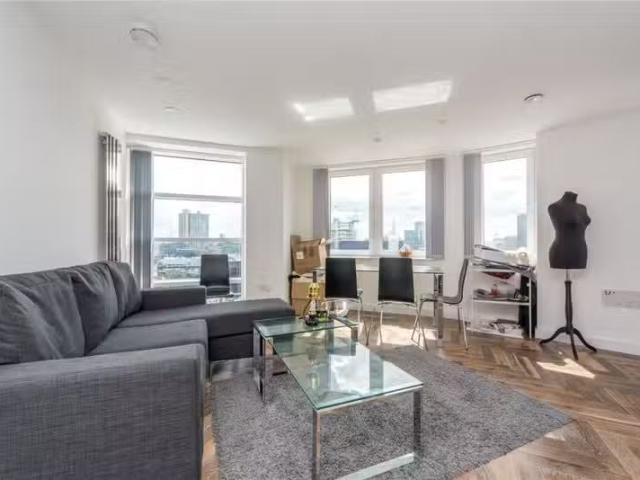 2 bedroom apartment for rent in Eagle Point, City Road, Old St.
