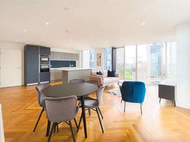 2 bedroom apartment for rent in East Tower, Owen Street, M15