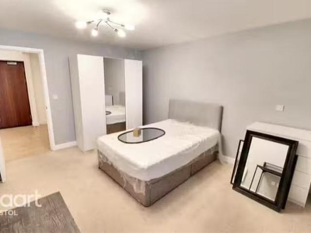 2 bedroom apartment for rent in East Tucker Street, Bristol, BS1