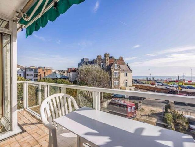 2 bedroom apartment for rent in Eastern Villas Road, Southsea, PO4