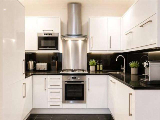 2 bedroom apartment for rent in Eardley Crescent, Earls Court, London, SW5