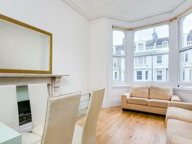 2 Bedroom Apartment For Rent In Earls Court, London