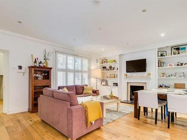 2 Bedroom Apartment For Rent In Earls Court, London