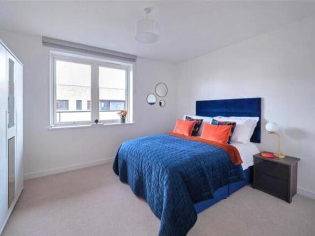 2 bedroom apartment for rent in Eaton Walk, London, SE15