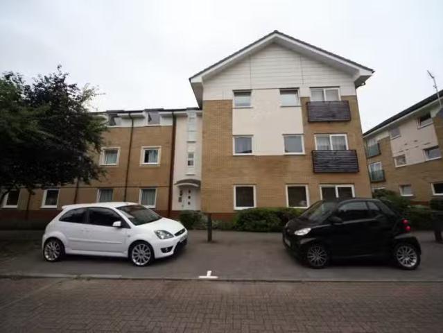 2 bedroom apartment for rent in Eddington Crescent, Welwyn gar.