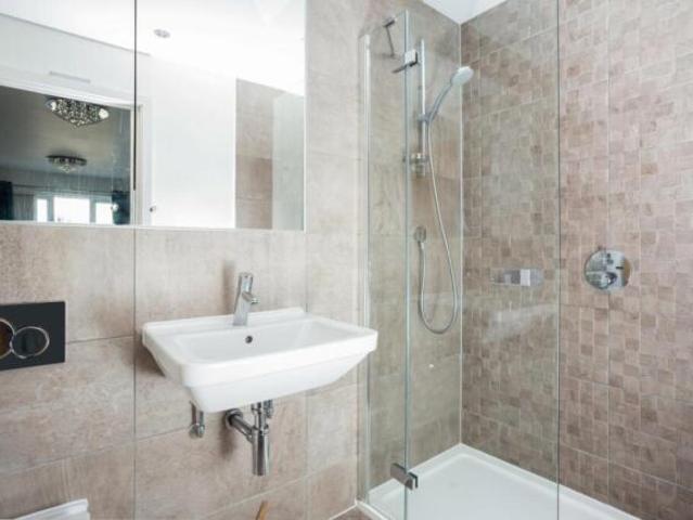2 bedroom apartment for rent in Eden Road Dunton Green TN14