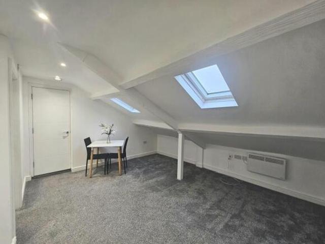 2 bedroom apartment for rent in Eldon Place, Manningham, Bradford, BD1