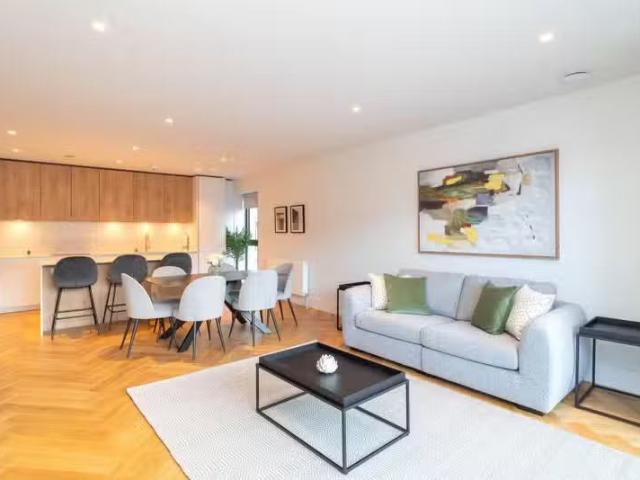 2 bedroom apartment for rent in Elder Street, Edinburgh, Midlo.
