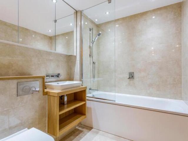2 bedroom apartment for rent in Elite House, London, E14