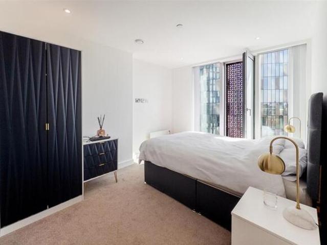 2 bedroom apartment for rent in Elizabeth Tower, M15