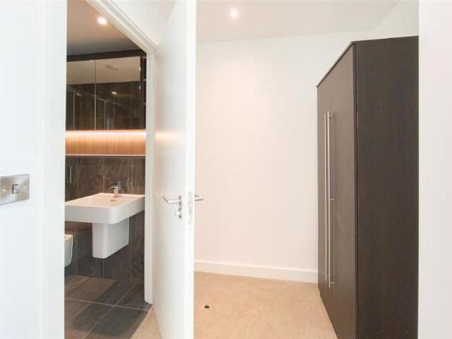 2 bedroom apartment for rent in Elizabeth Tower, M15