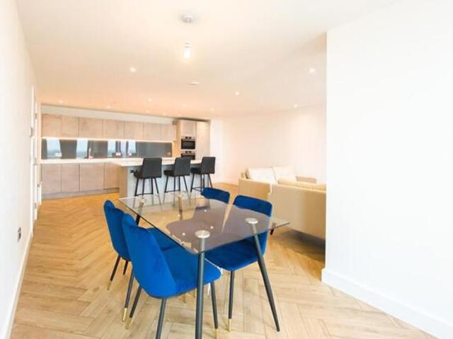 2 bedroom apartment for rent in Elizabeth Tower, M15