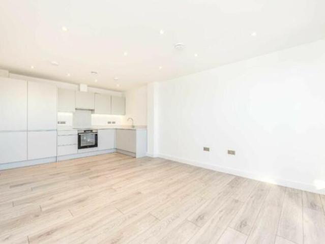 2 bedroom apartment for rent in Eloise House, Portland Road, South Norwood, Croydon, London, SE25