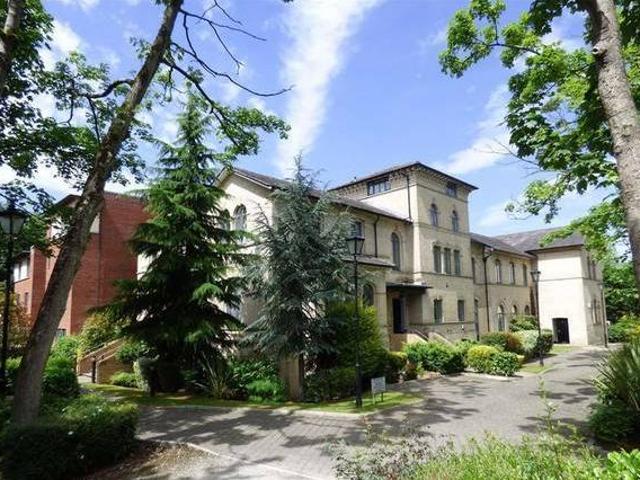2 bedroom apartment for rent in Ellerslie Court Upper Park Road Manchester M14