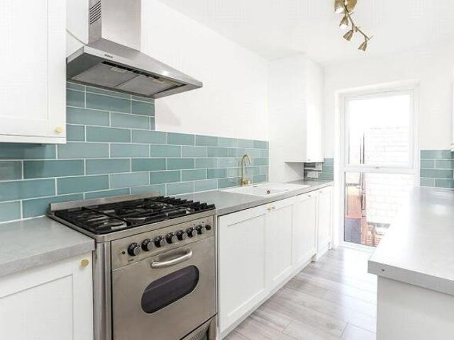 2 bedroom apartment for rent in Elm Court, Elm Road, Winchester, SO22