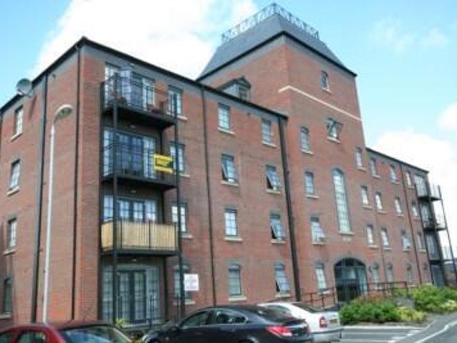 2 bedroom apartment for rent in Elphins Drive, Wilderspool Park, Warrington, WA4