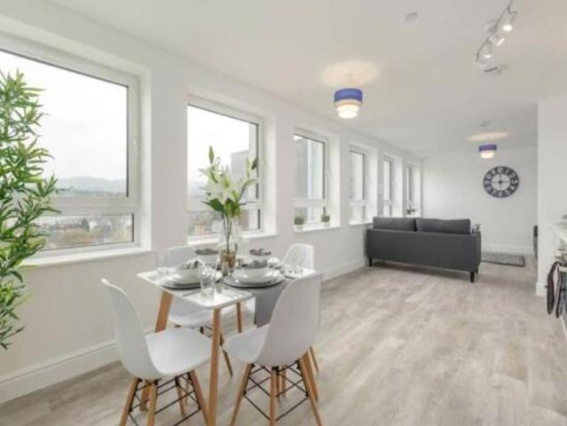 2 bedroom apartment for rent in Embankment West Elfin Square, Edinburgh, EH11
