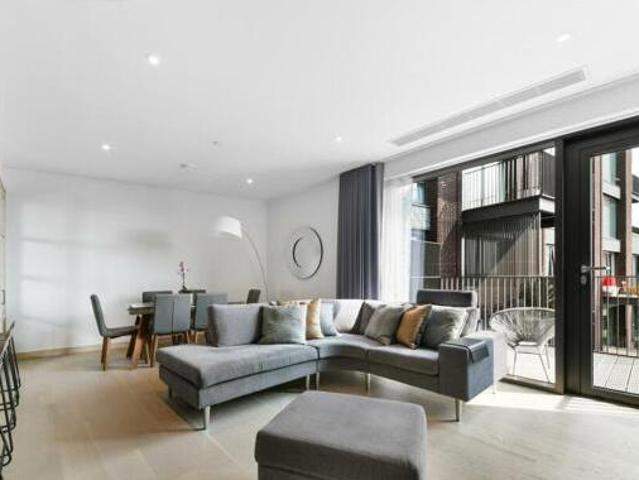 2 Bedroom Apartment For Rent In Embassy Gardens, London