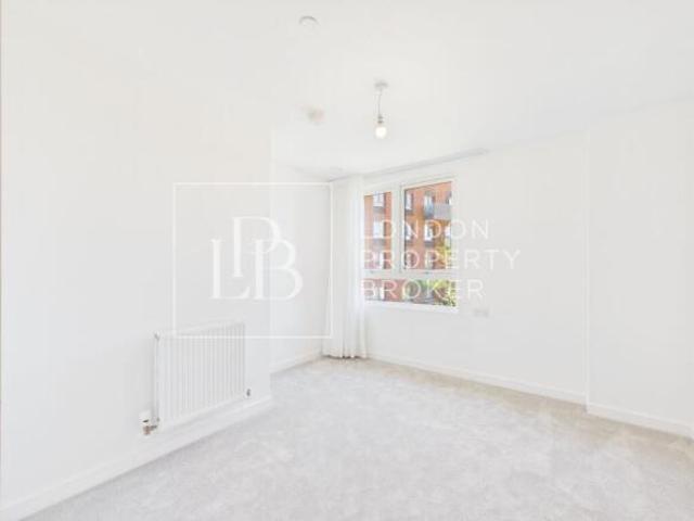 2 bedroom apartment for rent in Emerald House, Royal Gateway, Horn Lane, W3