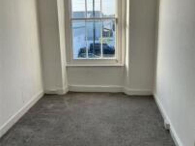 2 bedroom apartment for rent in Emma Place, PL1