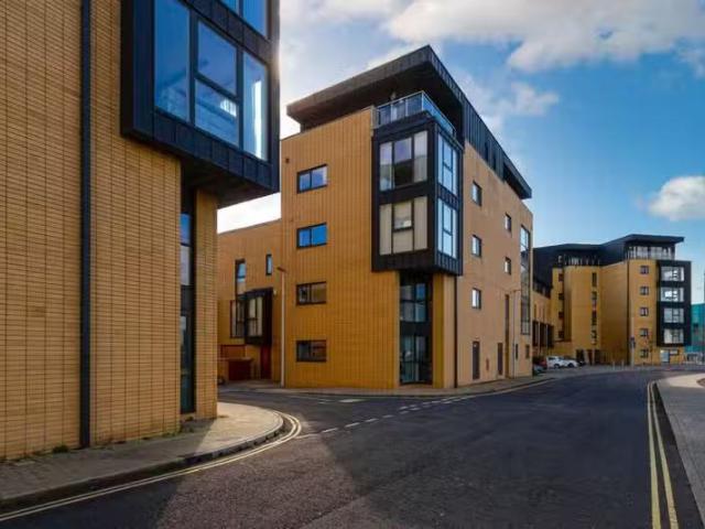 2 bedroom apartment for rent in Empire Way, Cardiff Bay, CF11