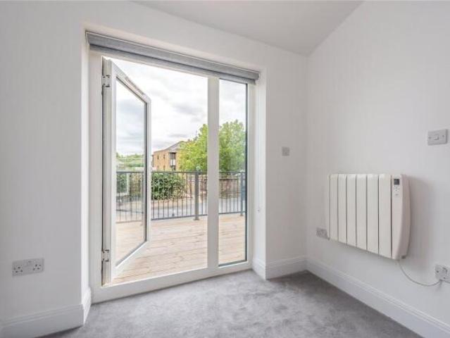 2 bedroom apartment for rent in Essex Road, Angel, Islington, London, N1