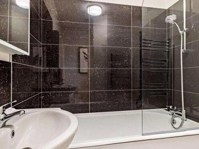 2 bedroom apartment for rent in Fulham Road, London, SW3