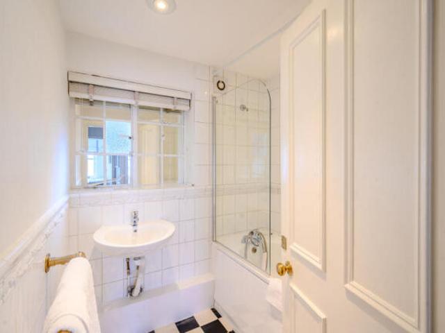 2 bedroom apartment for rent in Fulham Road, London, SW3
