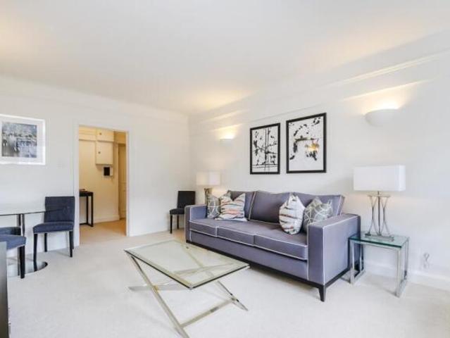 2 bedroom apartment for rent in Fulham Road, SW3