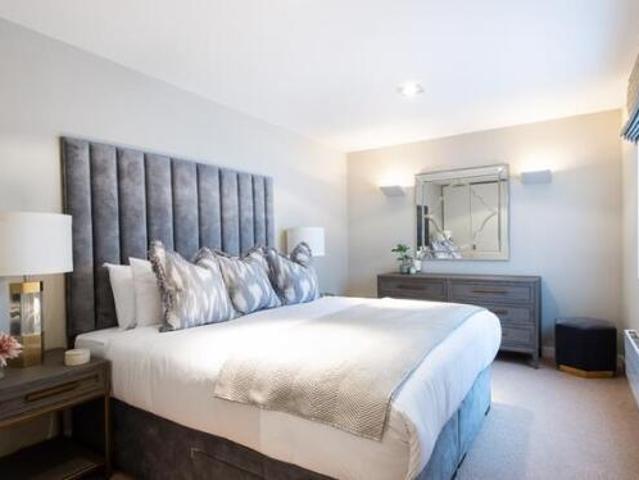 2 bedroom apartment for rent in Fulham Road, South Kesington, SW3