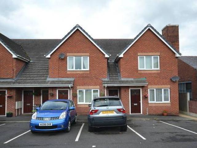 2 bedroom apartment for rent in Factory Street Tyldesley M29