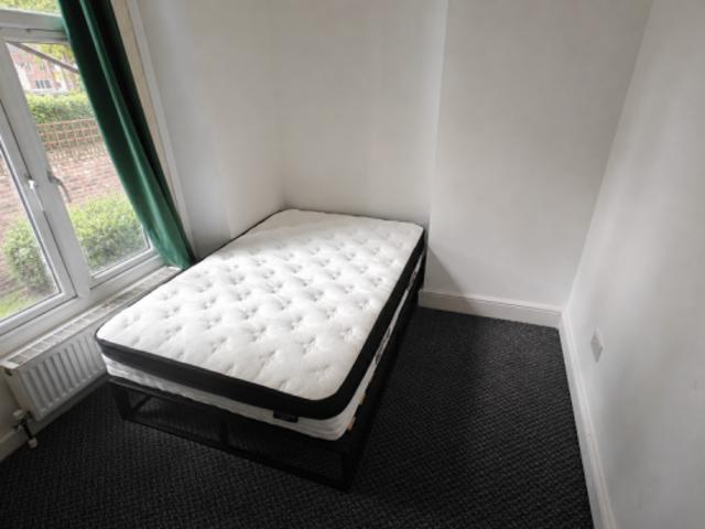 2 bedroom apartment for rent in Fairfield Crescent, Liverpool, L6