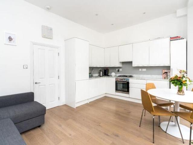 2 bedroom apartment for rent in Fairholme Road, W14