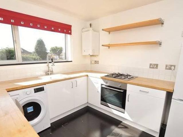 2 bedroom apartment for rent in Fairlands Court GU3