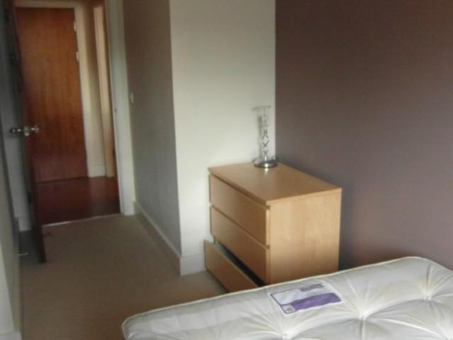 2 bedroom apartment for rent in Falcon Drive, Cardiff, CF10