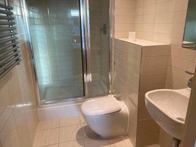 2 bedroom apartment for rent in Falcon Drive, Cardiff City, CF10