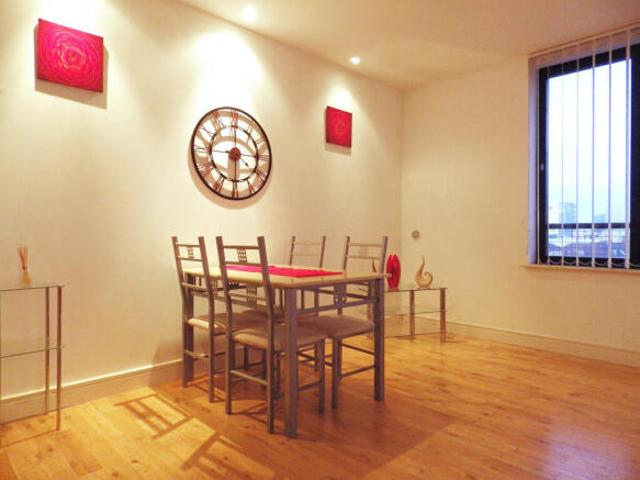 2 bedroom apartment for rent in Farnsby Street, Swindon, Wiltshire, SN1